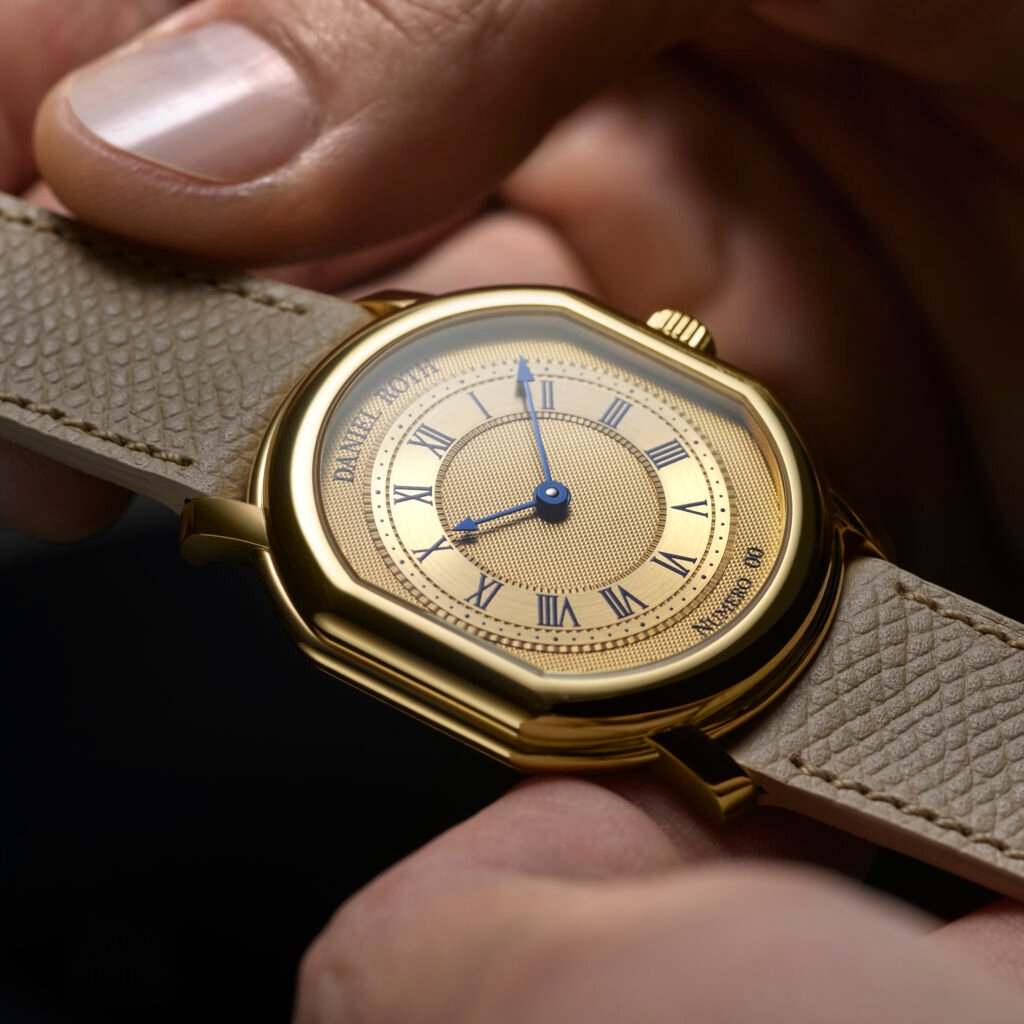 L'Essenza del Tempo: Il Ritorno di Daniel Roth e l'Extra Plat ...