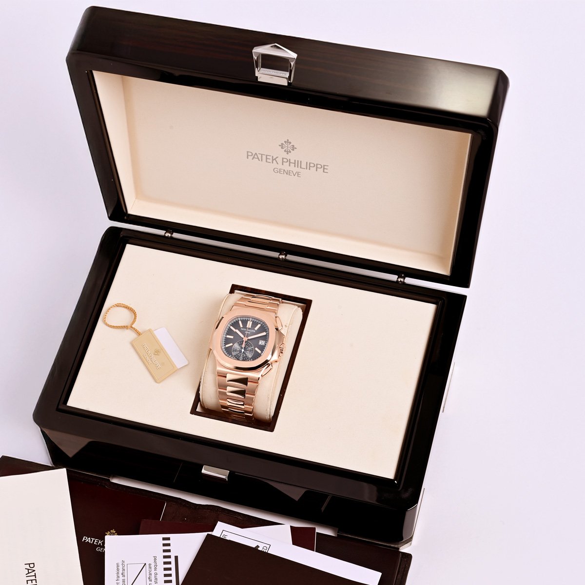 Patek Philippe Nautilus Chronograph 5980/1R NOS fullset - Gioielleria ...